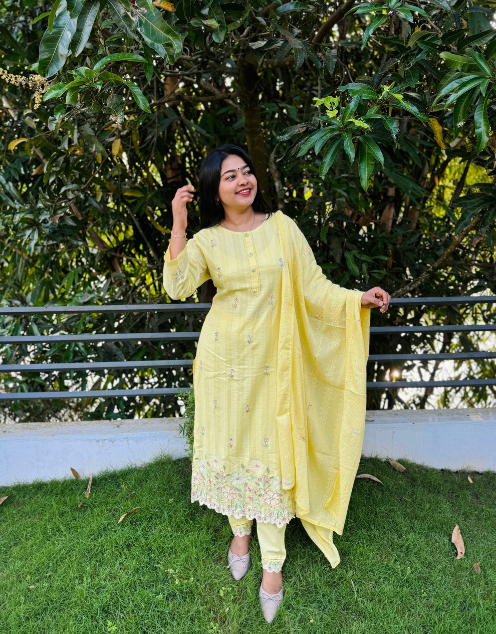 Premium Mul Mul Cotton 3 Piece Yellow Shade – Hand Picked By Vismaya